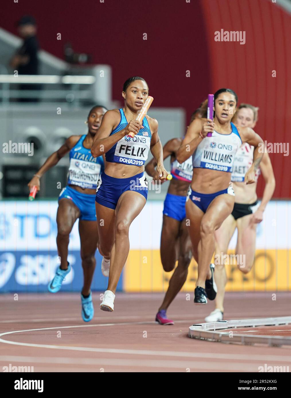 Allyson FELIX running the 4x400m relay at the 2019 World Athletics ...