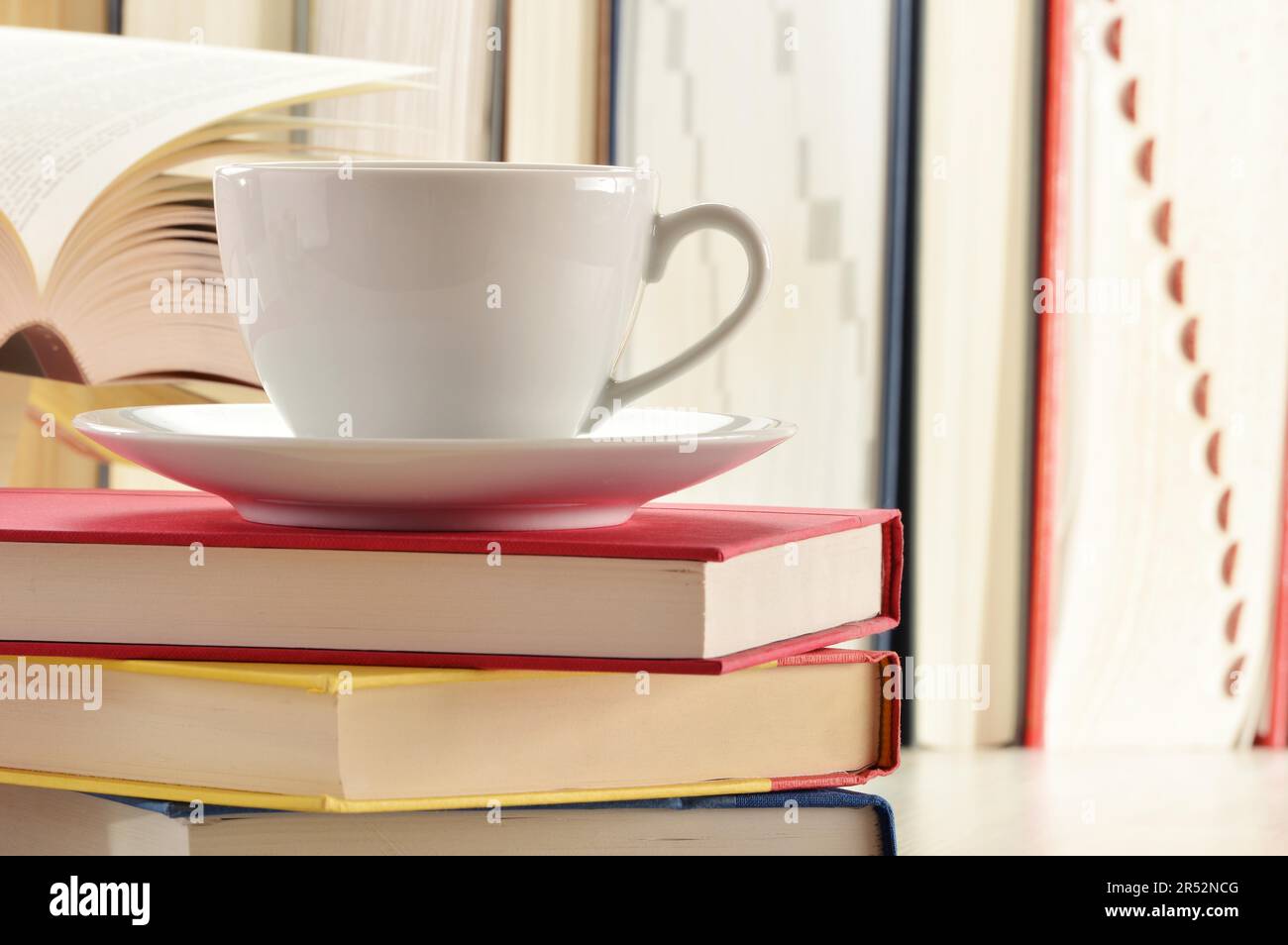 Stack of cup hi-res stock photography and images - Alamy