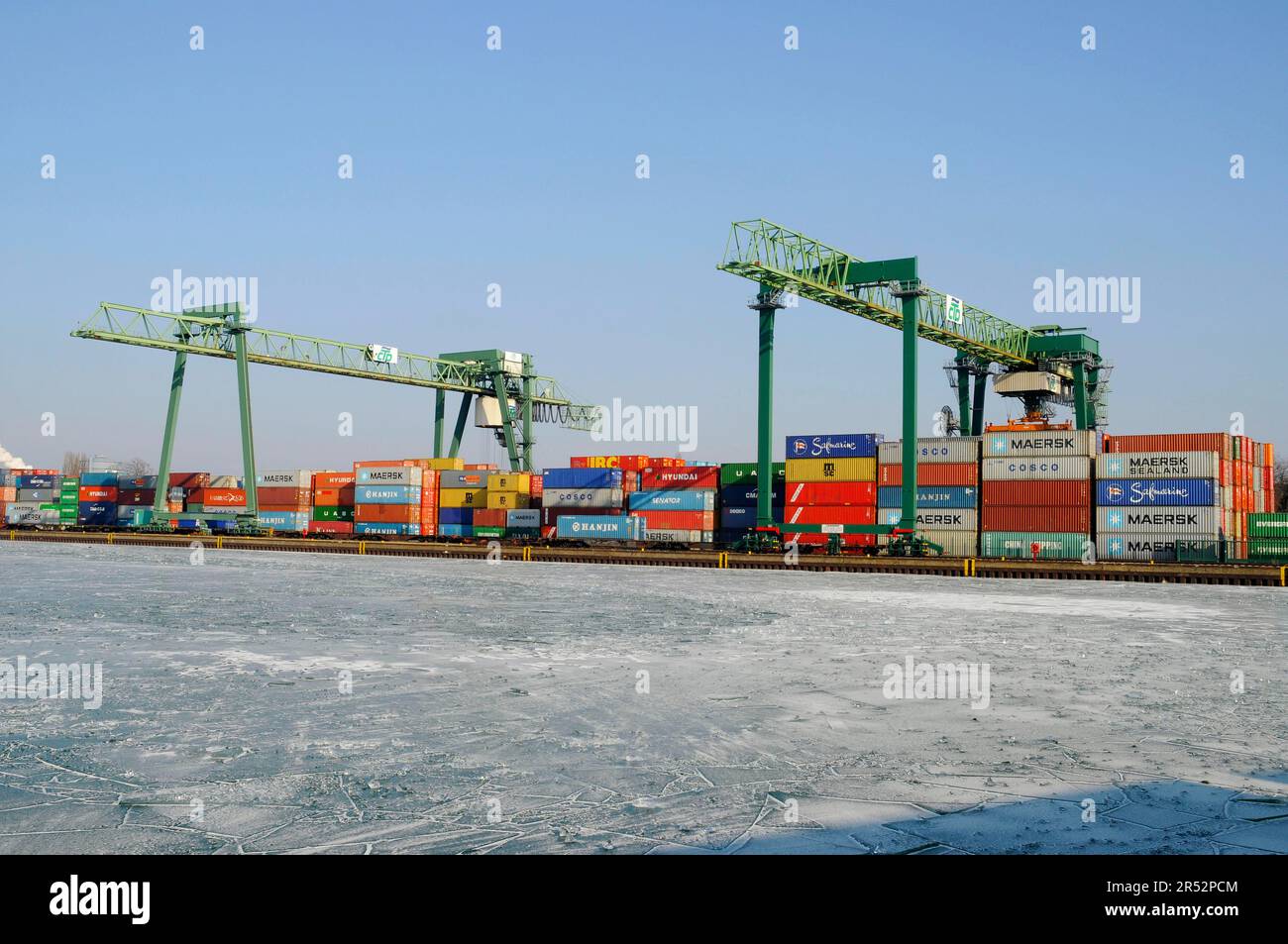 Frozen port, Dortmund, North Rhine-Westphalia, Germany, container ...