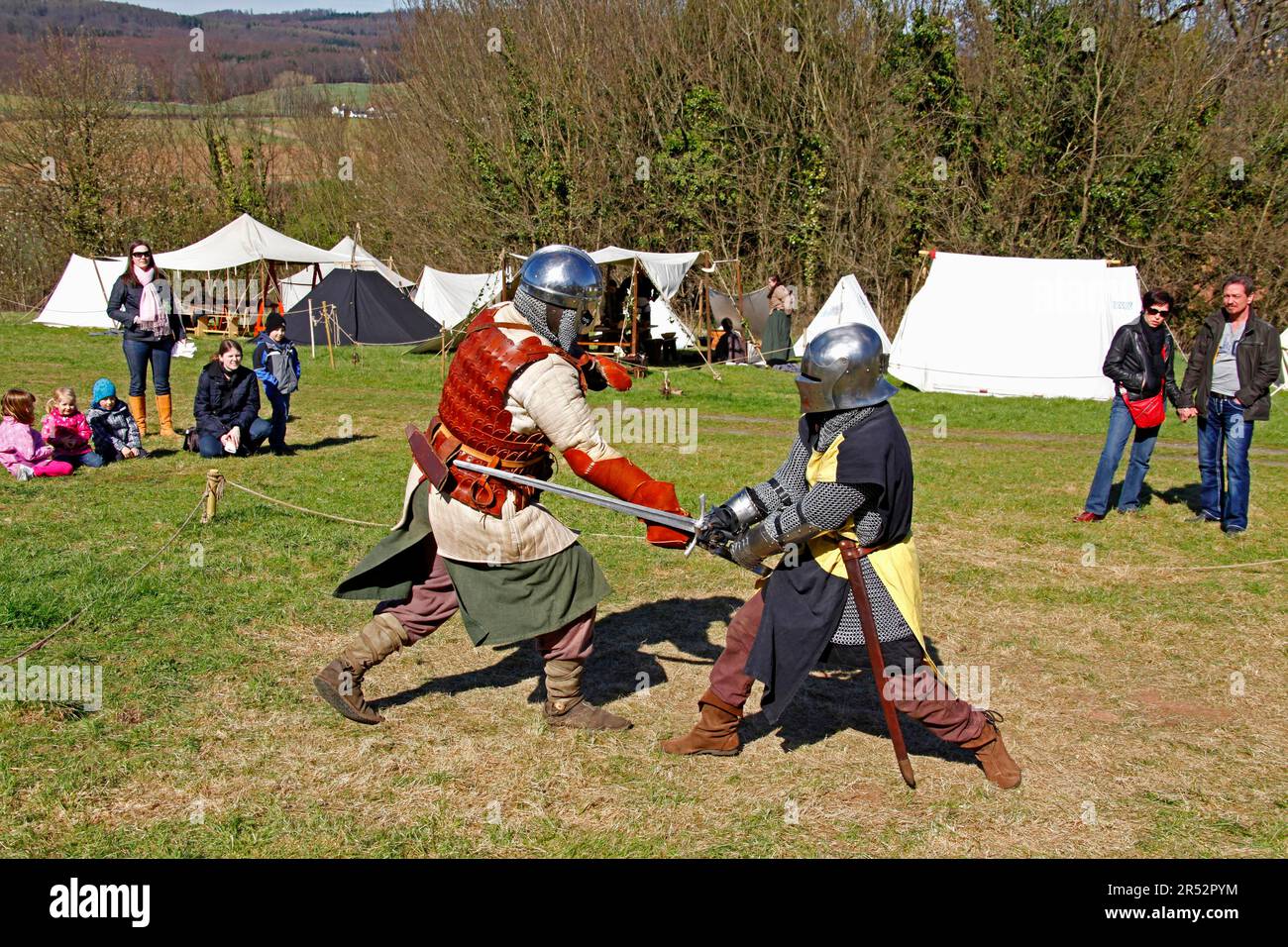 Show fight, knight tournament, sword fight, medieval Easter market ...