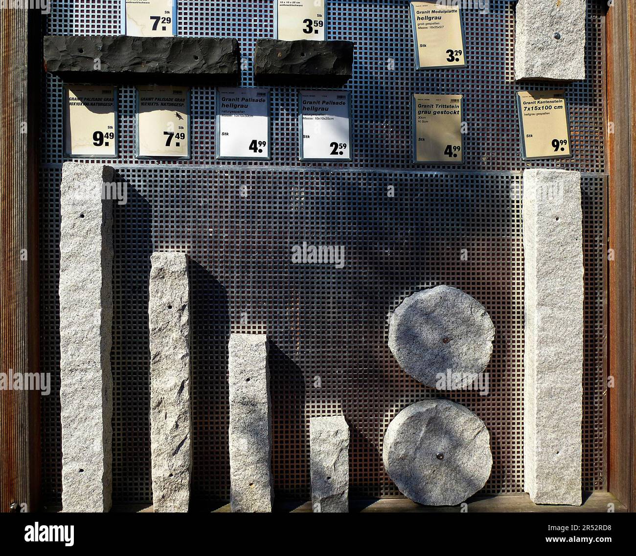 DIY store, granite palisades Stock Photo - Alamy