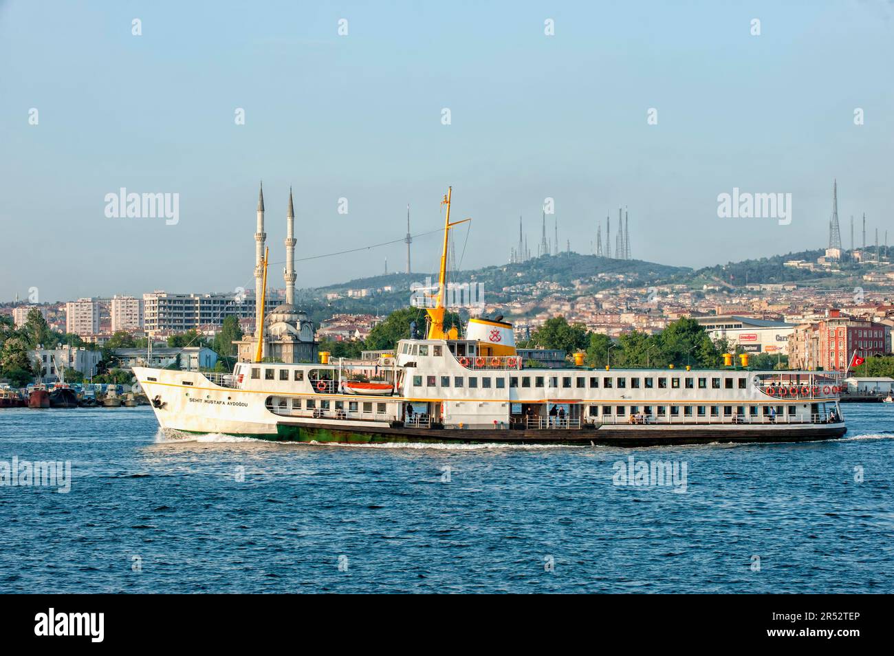Ferry crossing the Bosphorus, Istanbul, Turkey Stock Photo - Alamy