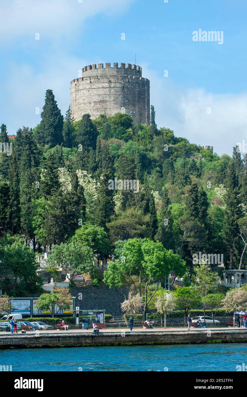 Rumeli Hisari Fortress, Fortress of Europe, Bosphorus, Istanbul, Turkey ...