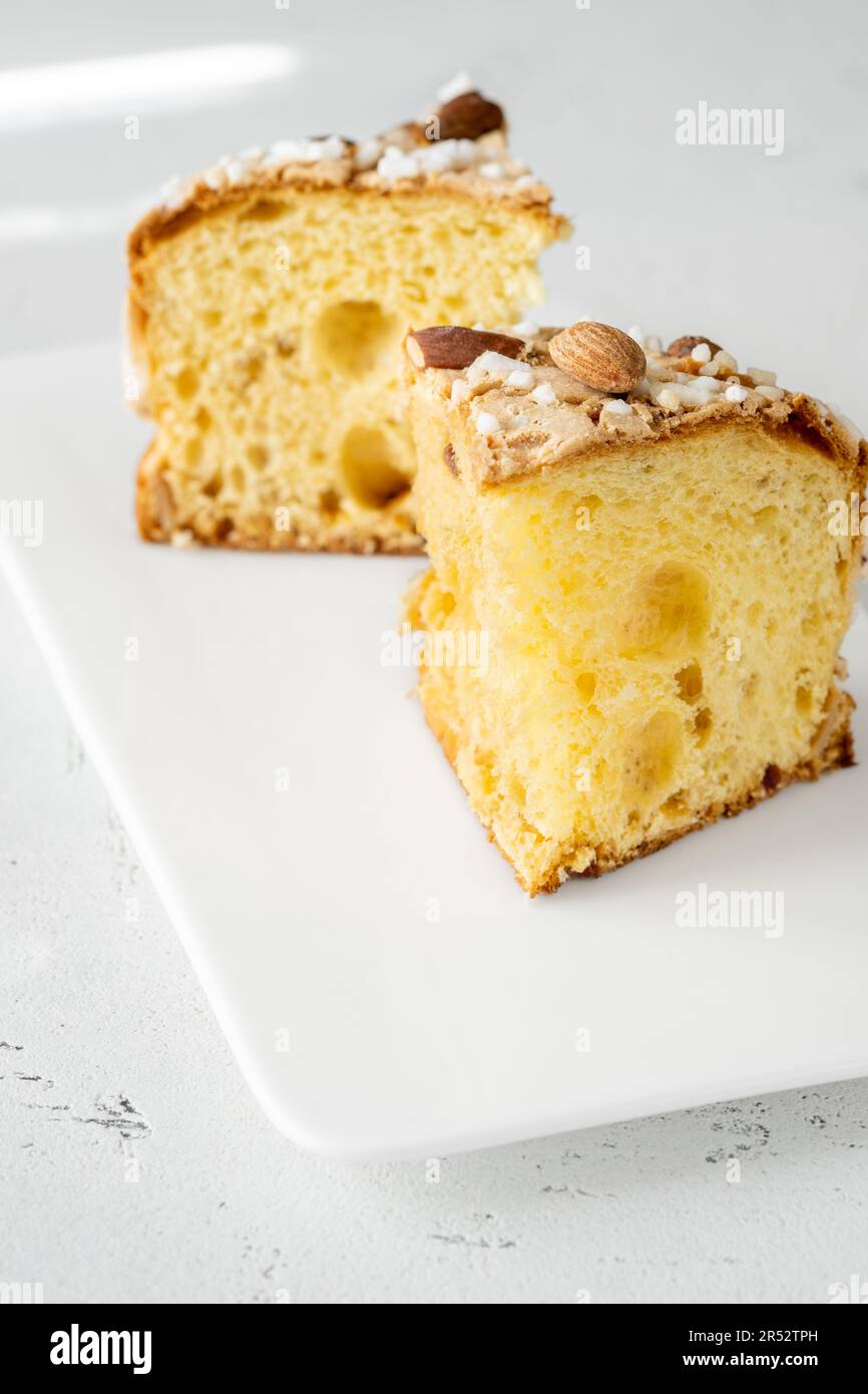 Colomba di pasqua italian hi-res stock photography and images - Alamy