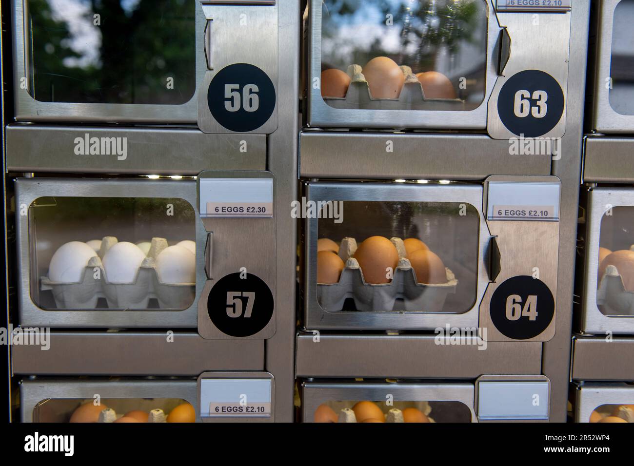 Ducks Hill Farm is a free range egg farm in Northwood near London ...