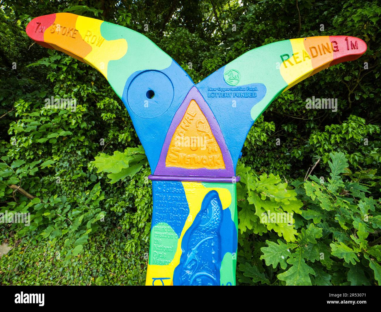 Colourful Marker for Route Five National Cycle Network, Caversham ...