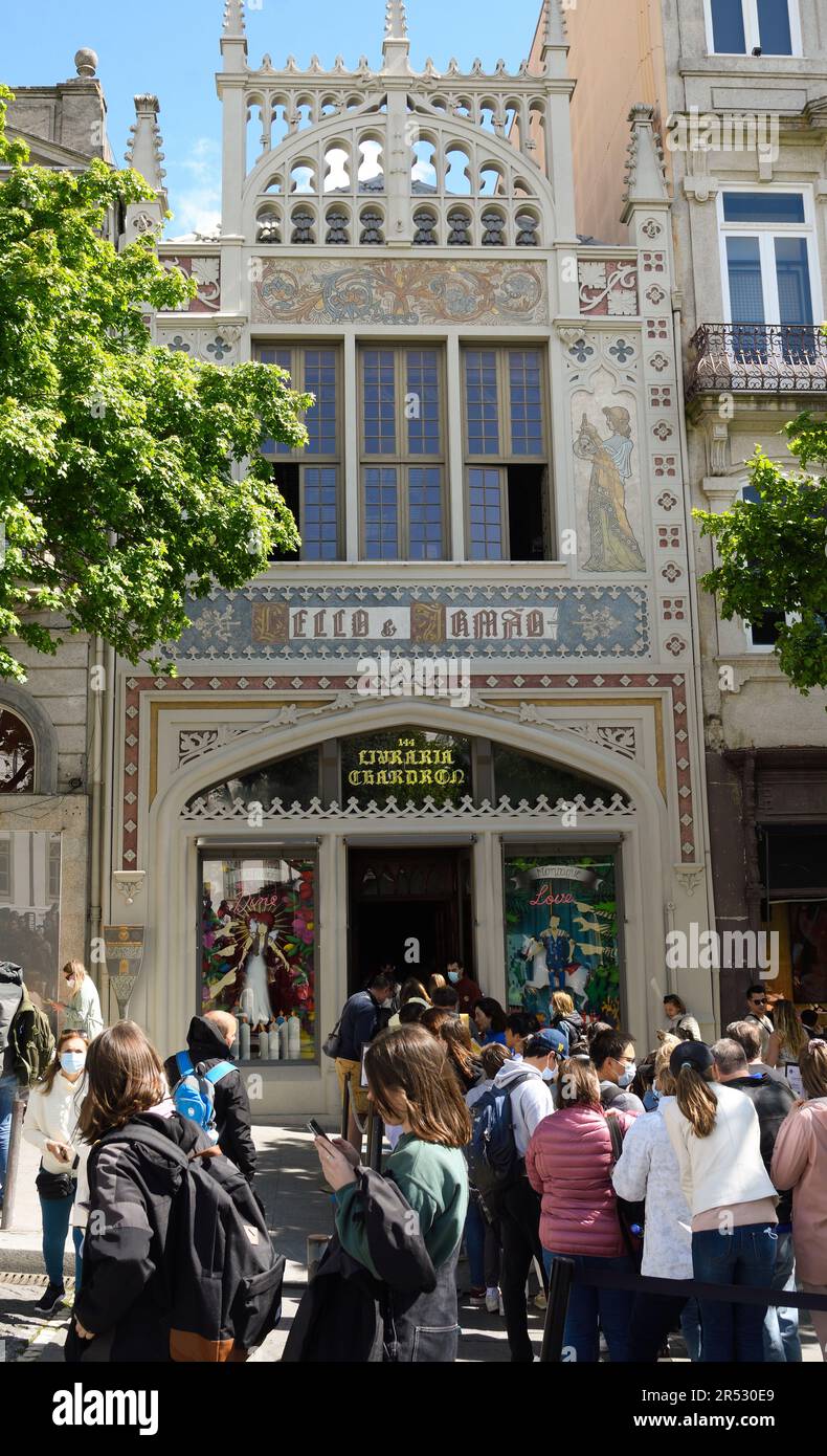 Lello library portugal hi-res stock photography and images - Alamy
