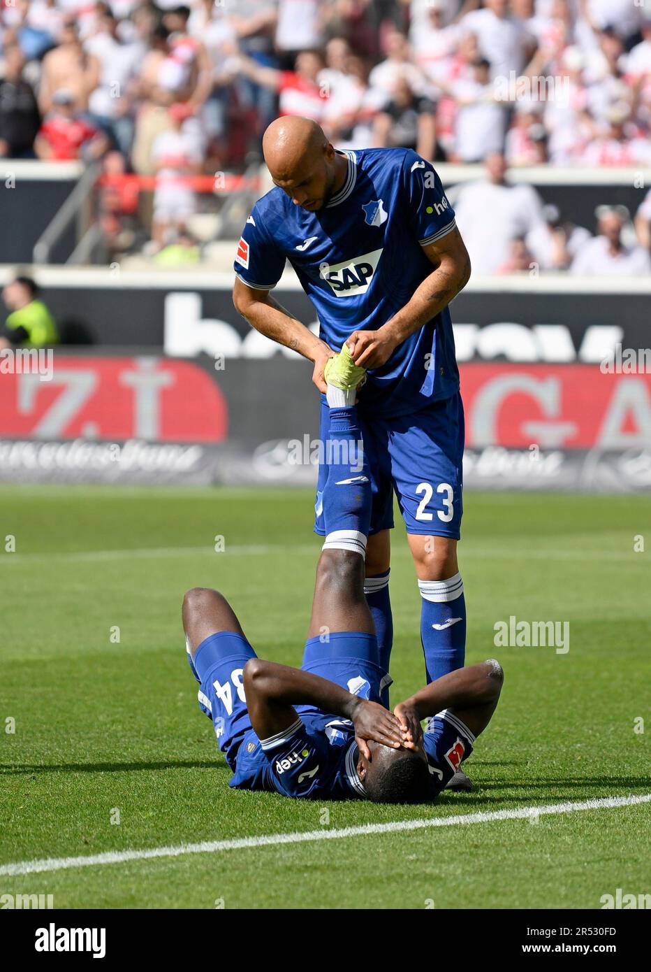 Calf cramp hi-res stock photography and images - Alamy