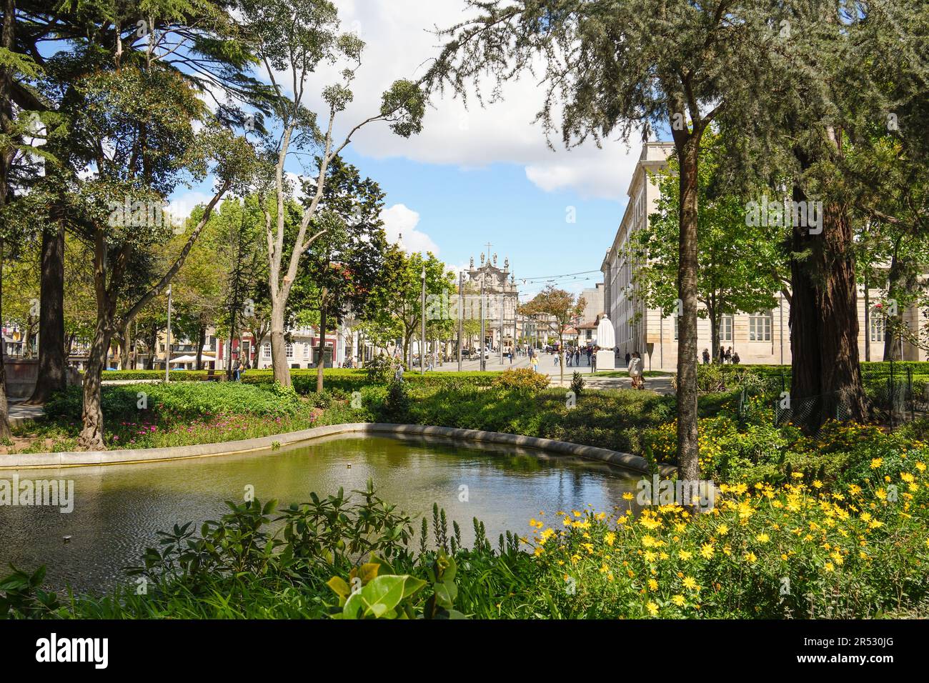 Park in the city of Porto Stock Photo - Alamy