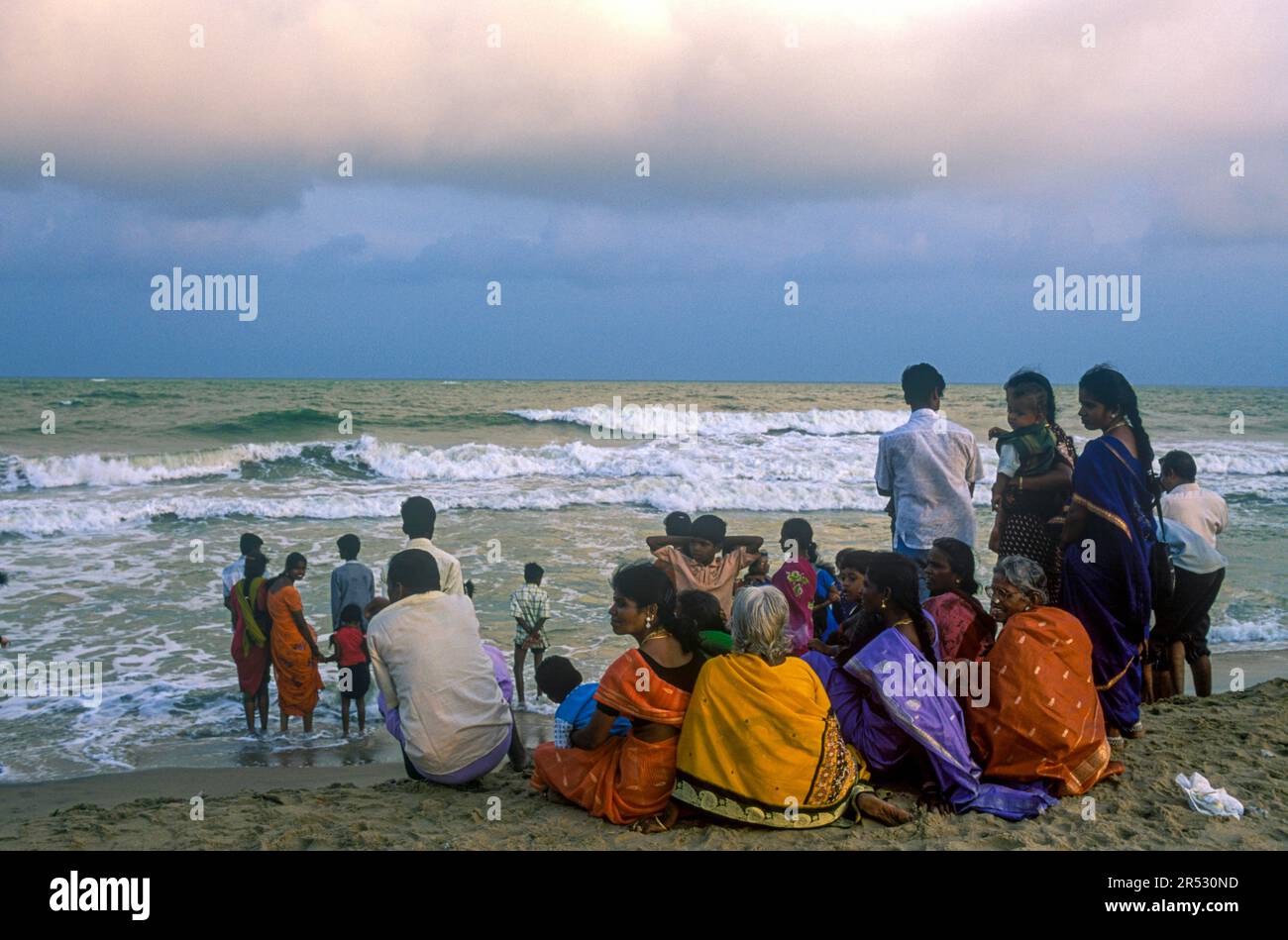 Bay of bengal sea hi-res stock photography and images - Alamy