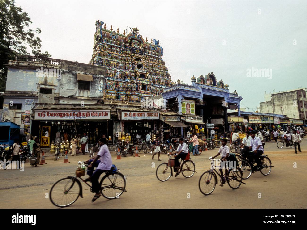 Kanthimathi, Nellaiyappar, Siva Temple at Tirunelveli Thirunelveli, Tamil Nadu, South India ...