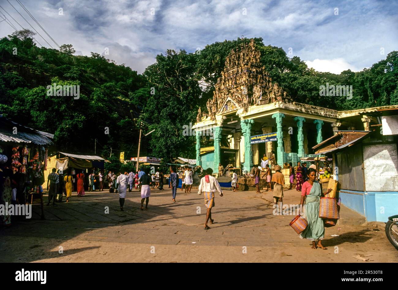 Thirukuttralanathar Swamy Siva Temple in Courtalam Kutralam Kuttalam ...