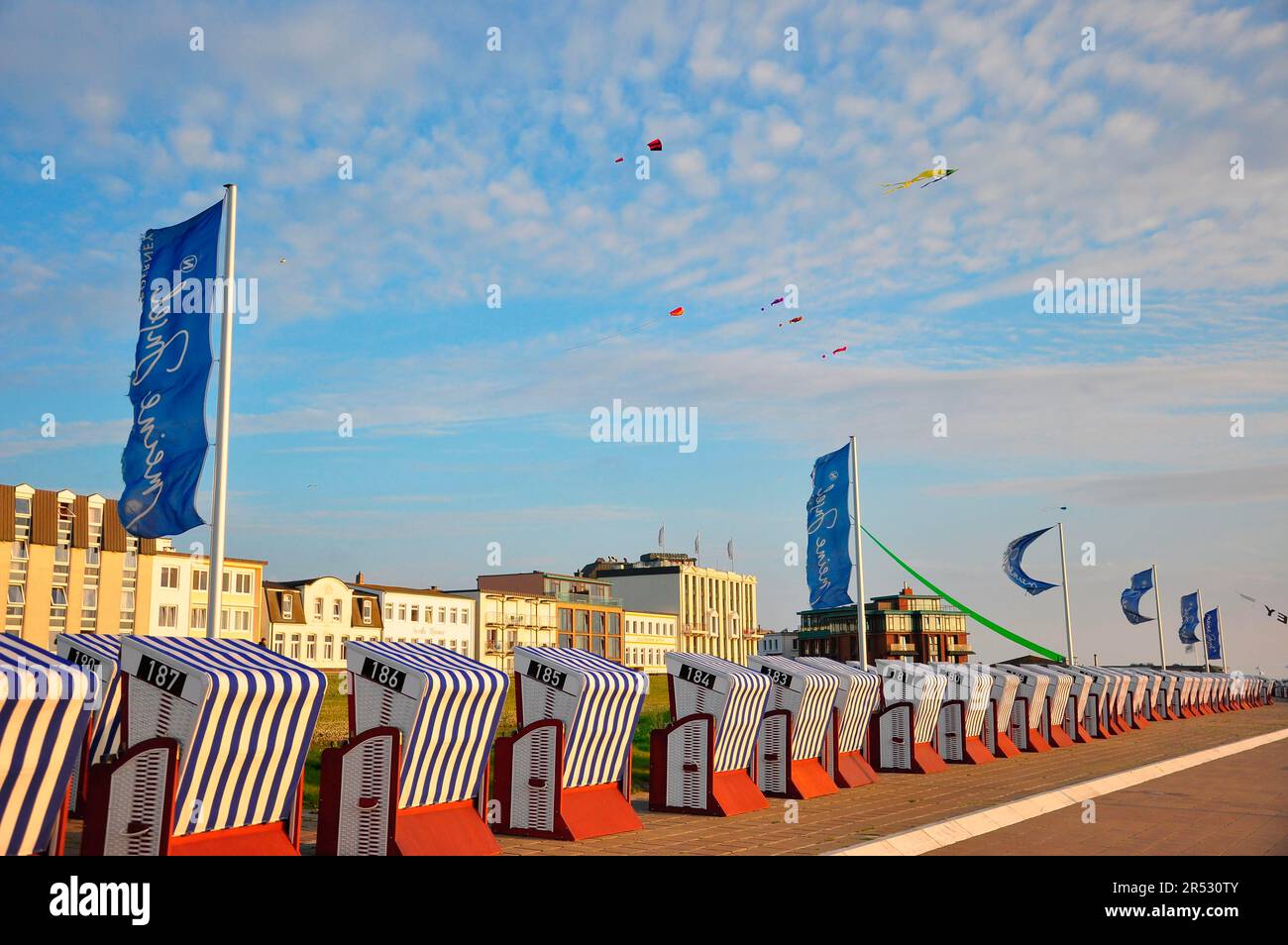 Summer, holiday, North Sea, beach promenade, beach chairs, East Frisia ...