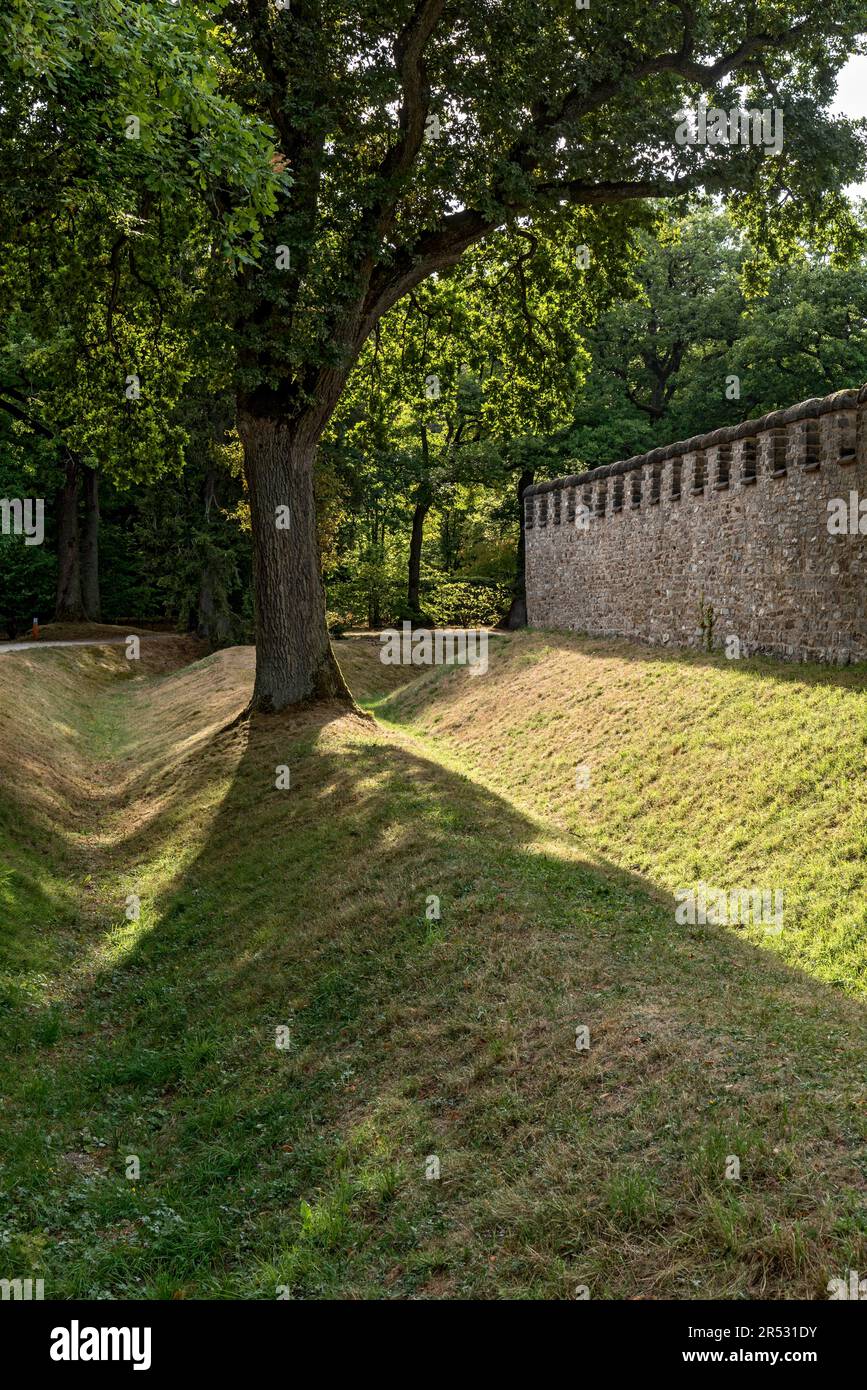 Fortified wall with battlements, redoubt, rampart, ditches, double ...