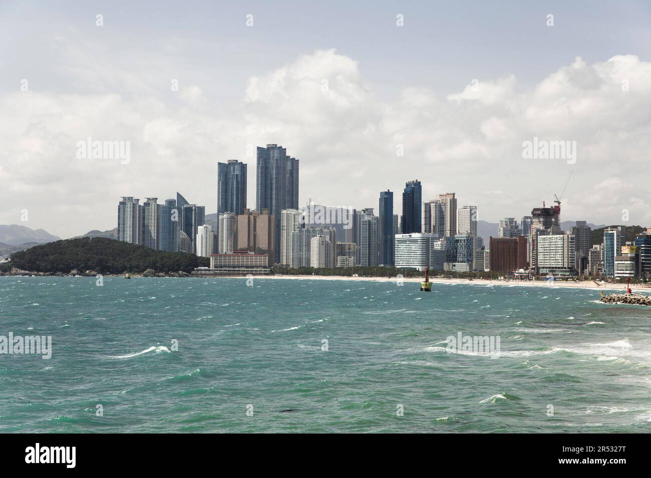 Haeundae Bay Beach, Busan, South Korea, City by the Sea, Landmark ...