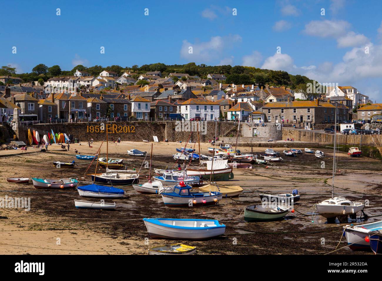 Harbour, Mousehole, Cornwall, England, Low tide Stock Photo - Alamy
