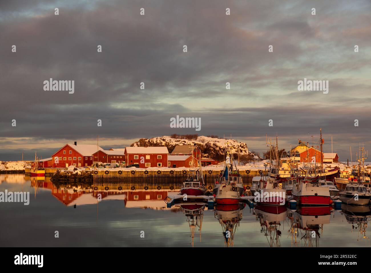 Harbour, Laukvik, Lofoten, Nordland, Norway Stock Photo - Alamy