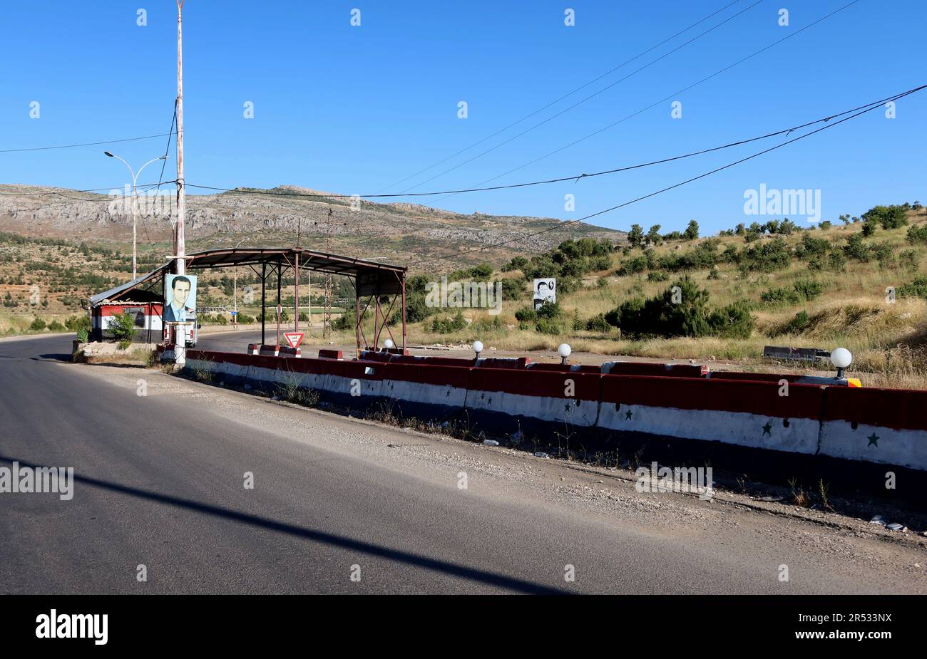 Lebanese syrian border hi-res stock photography and images - Alamy