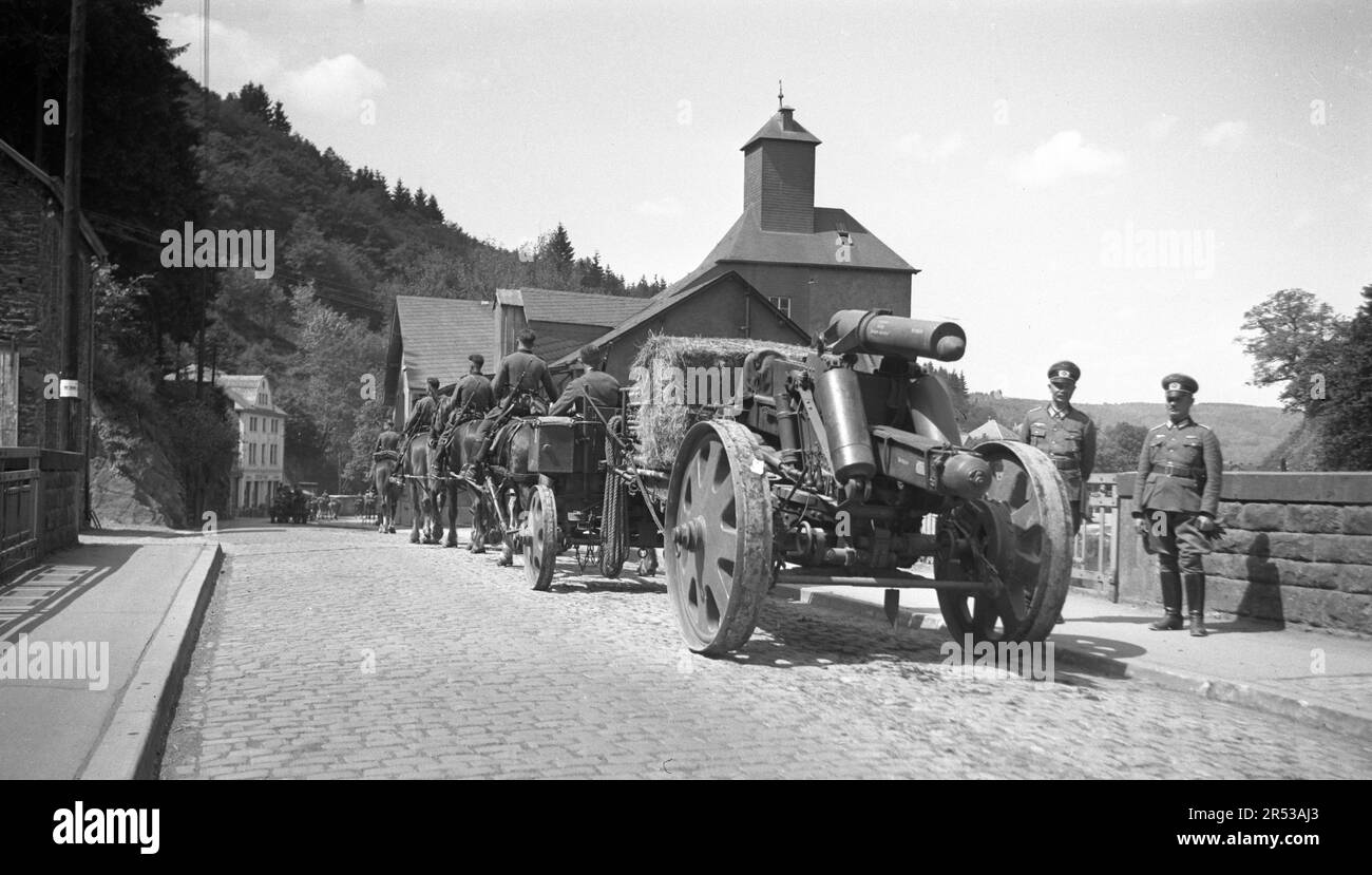 Schwere Feldhaubitze sFH 18 15 cm Wehrmacht Heer 3. Reich - Heavy Field ...