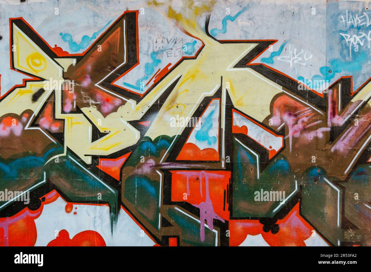 Bright graffiti hi-res stock photography and images - Alamy