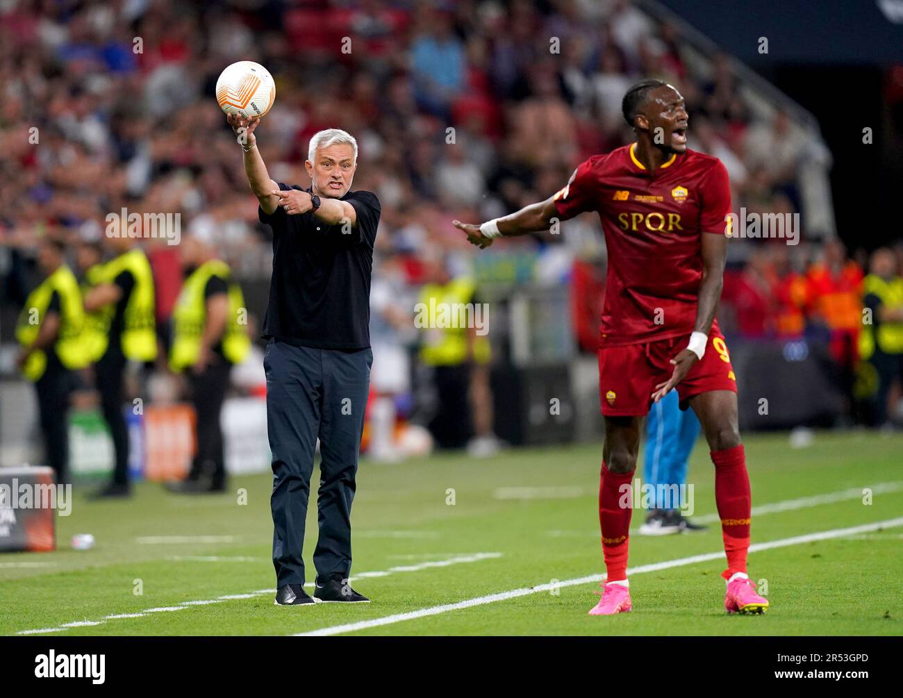 Roma manager Jose Mourinho and Tammy Abraham during the UEFA Europa ...