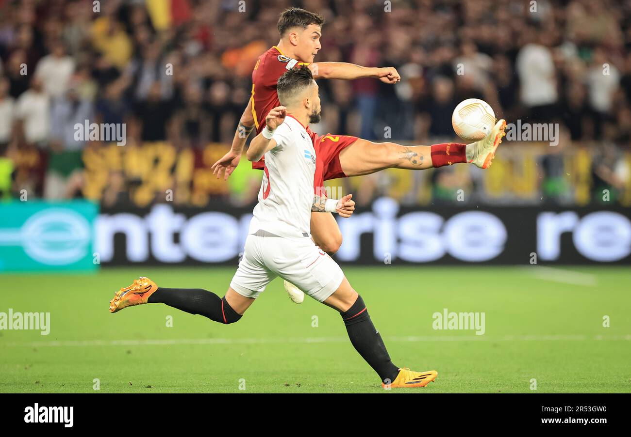 Dybala trophy hi-res stock photography and images - Alamy