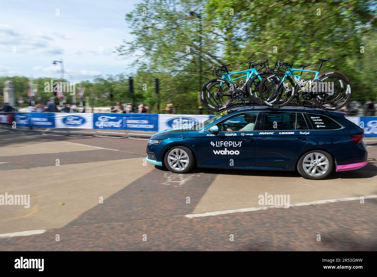 Car support hi-res stock photography and images - Alamy