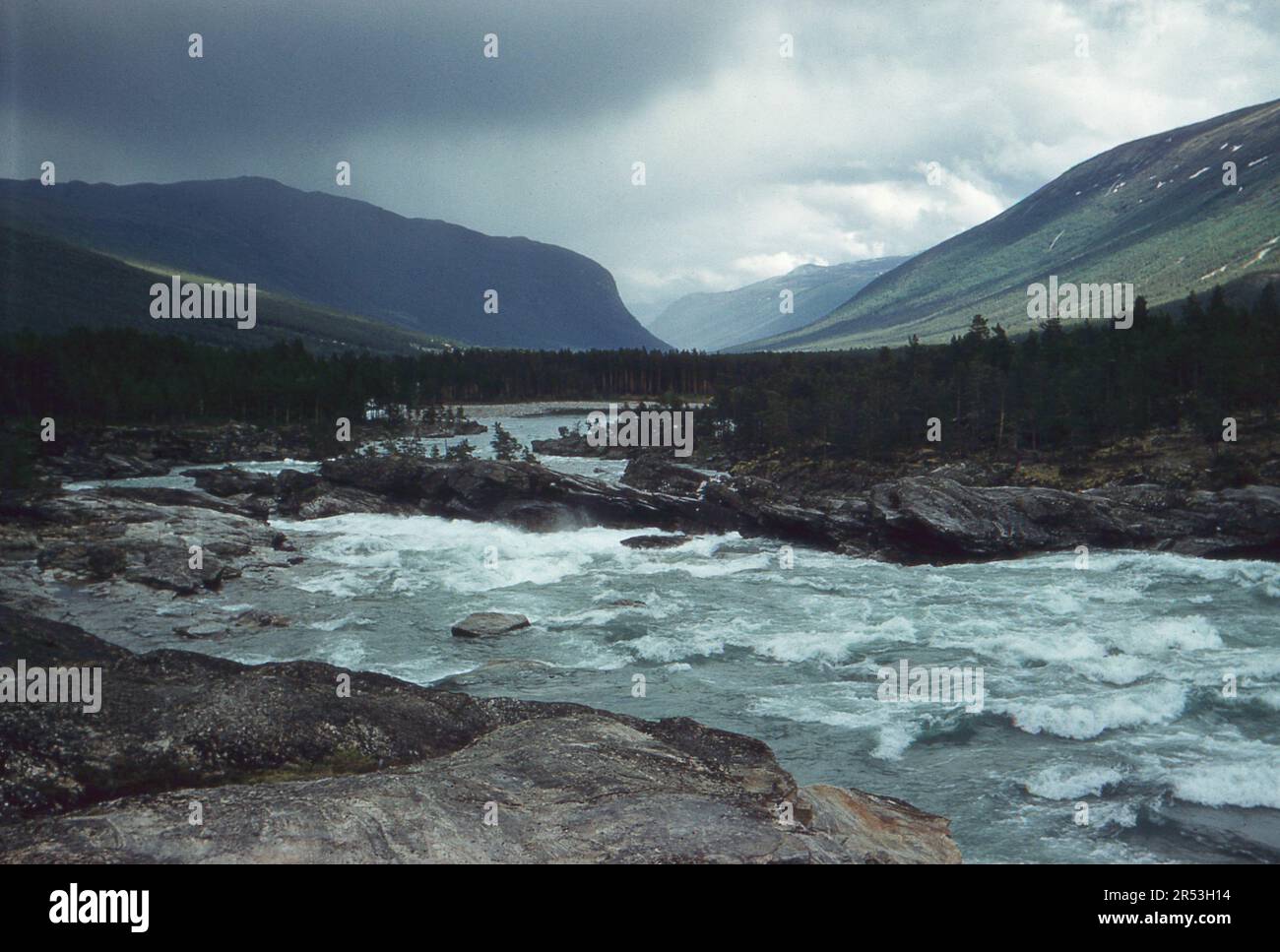 Lom, Norway. Circa. 1960 – A picturesque view of Dønfoss rapids on the ...