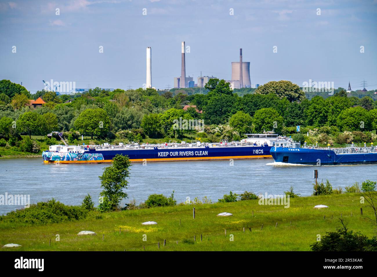 Ineos tanker hi-res stock photography and images - Alamy