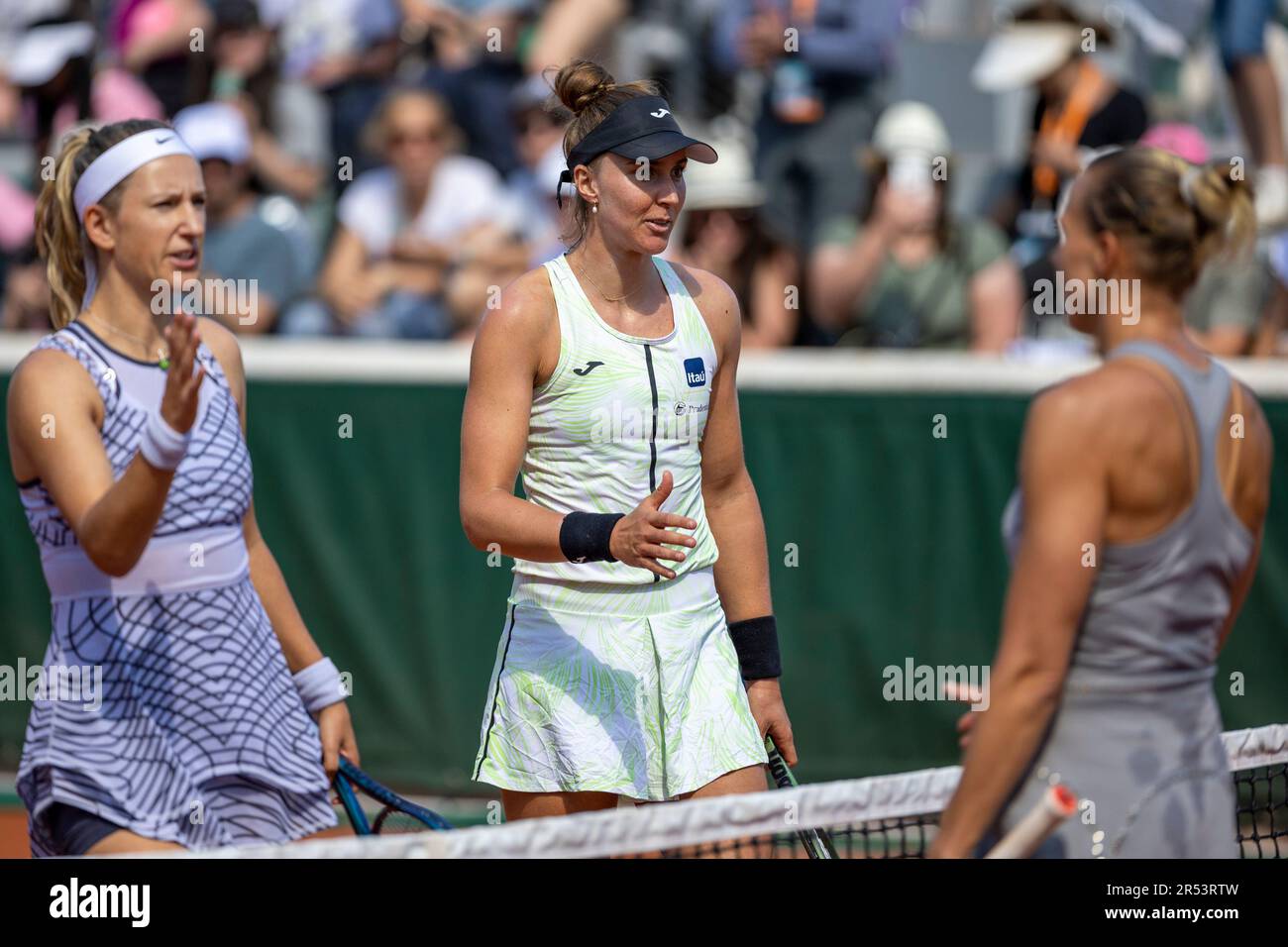 PARIS, IF - 31.05.2023: ROLAND GARROS 2023 - Beatriz Haddad Maia and ...