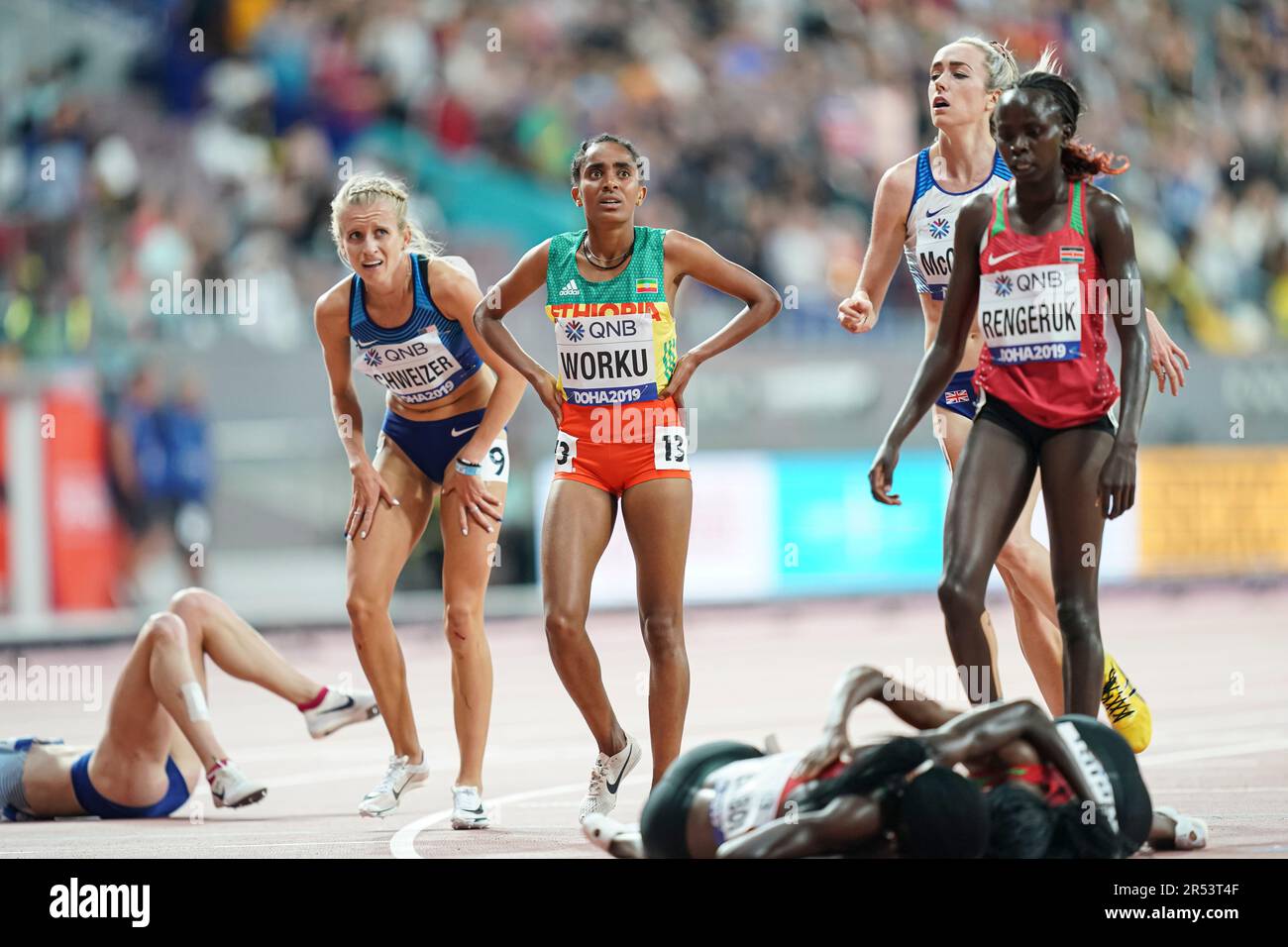 Hellen Obiri winning the 5000m at the 2019 World Athletics Championships in Doha Stock Photo - Alamy