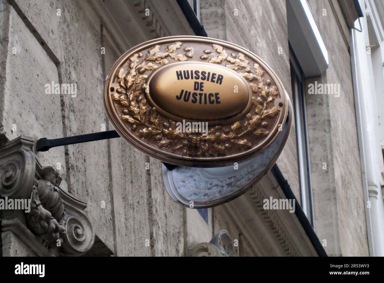 Bailiff court hi-res stock photography and images - Alamy