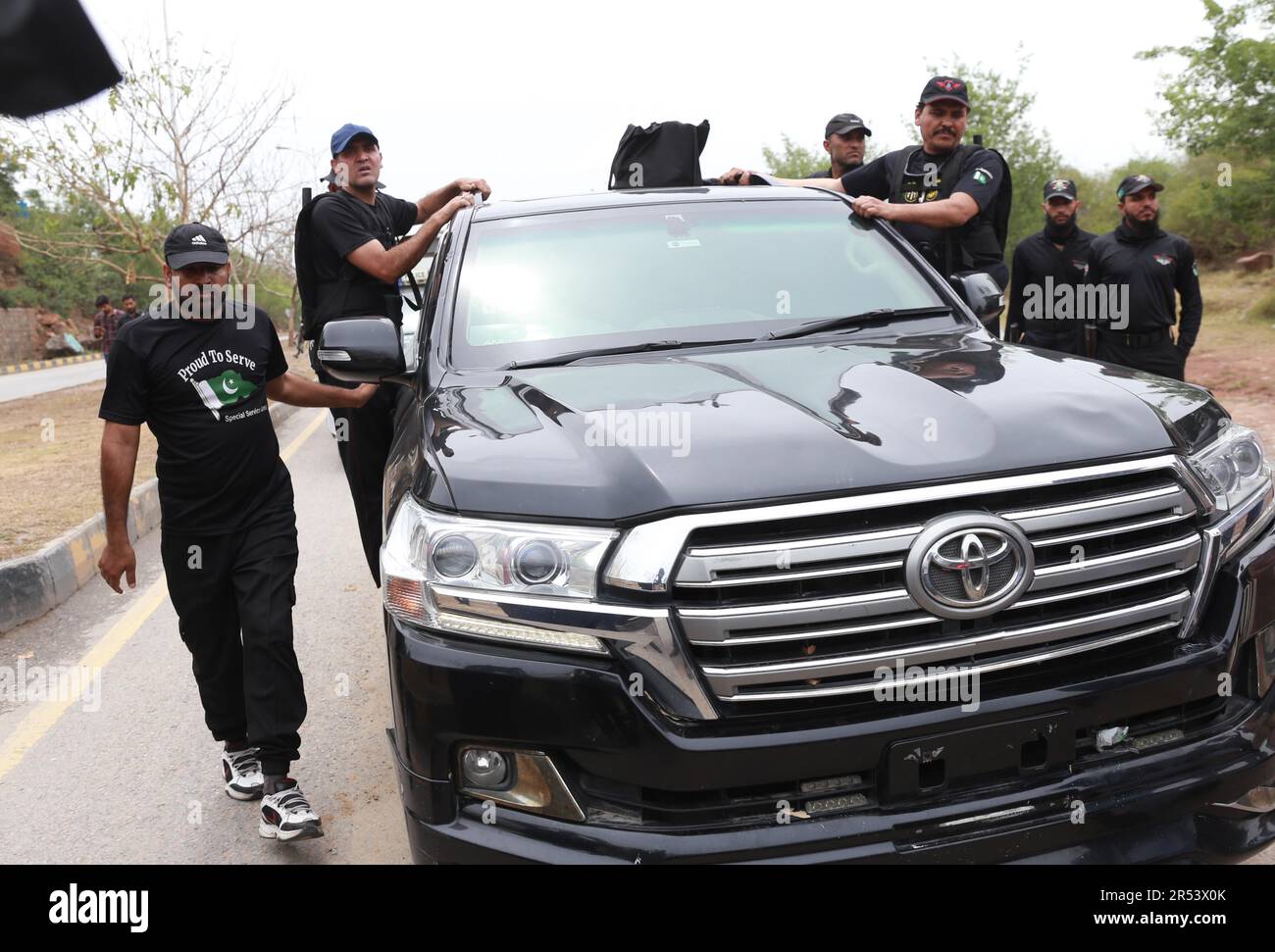 Islamabad, Pakistan. 31st May, 2023. A vehicle carrying former Pakistan ...