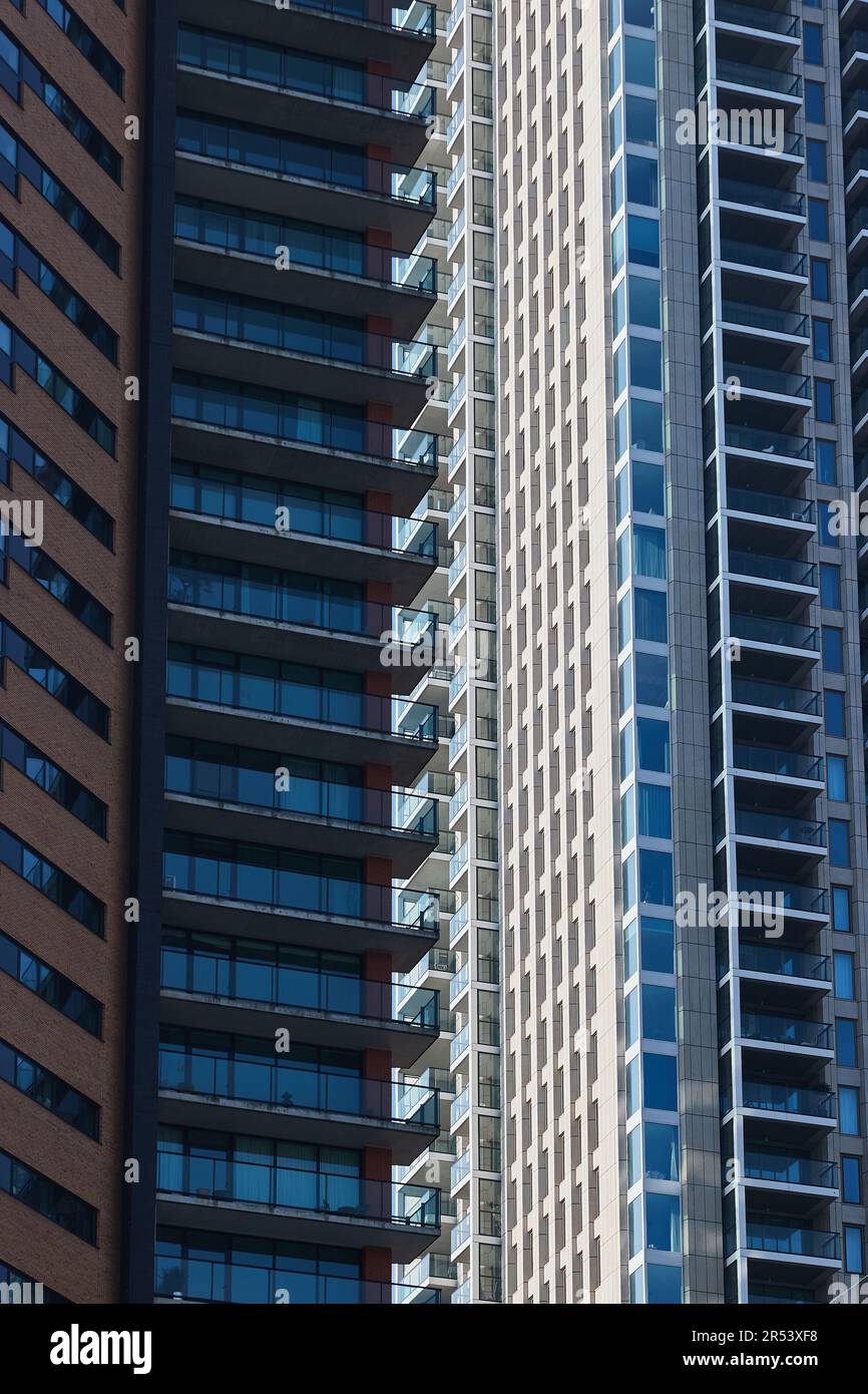 Huge residential apartment blocks hi-res stock photography and images ...