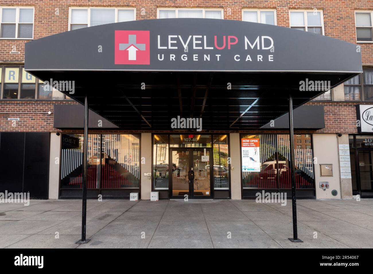 Level Up MD urgent care health clinic location on Queens Blvd, in ...