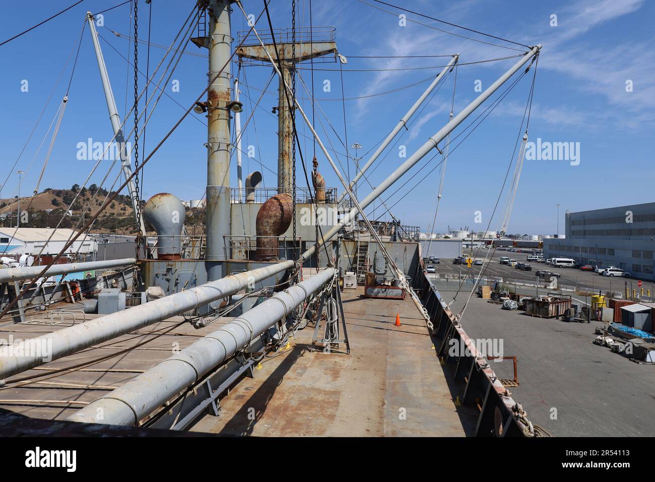 Uss red oak victory hi-res stock photography and images - Alamy