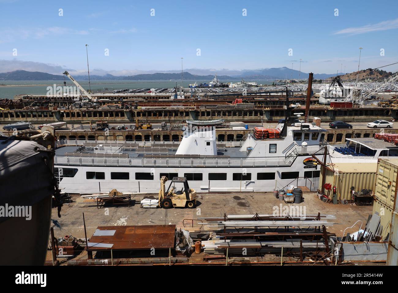 Red oak victory hi-res stock photography and images - Alamy