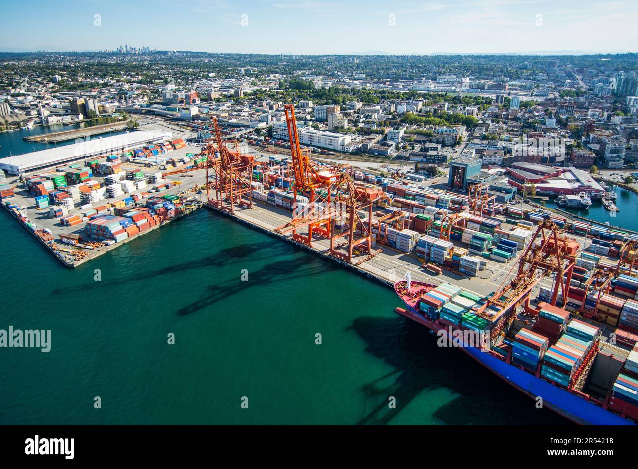 Canada wharf aerial hi-res stock photography and images - Alamy
