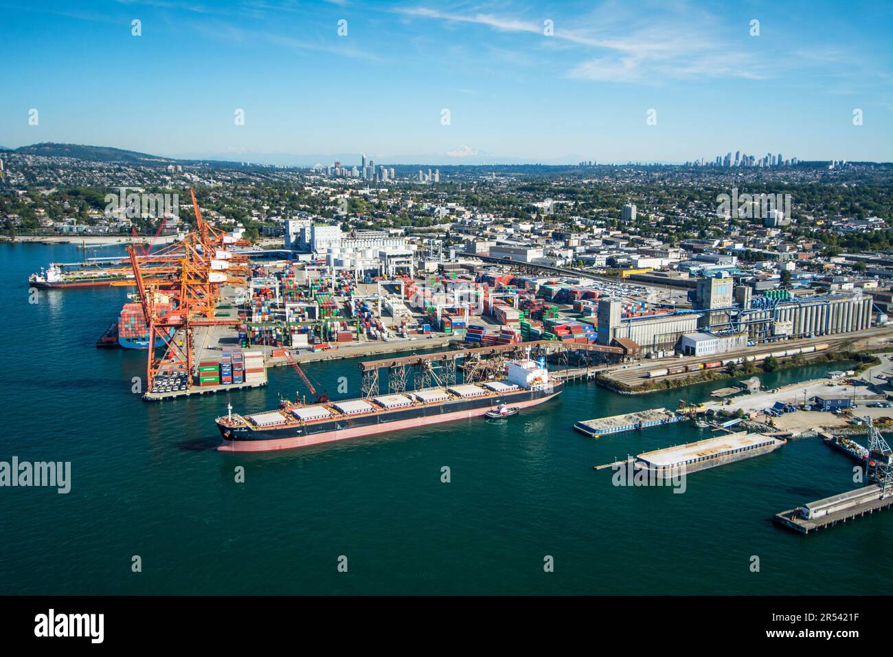 Canada wharf aerial hi-res stock photography and images - Alamy