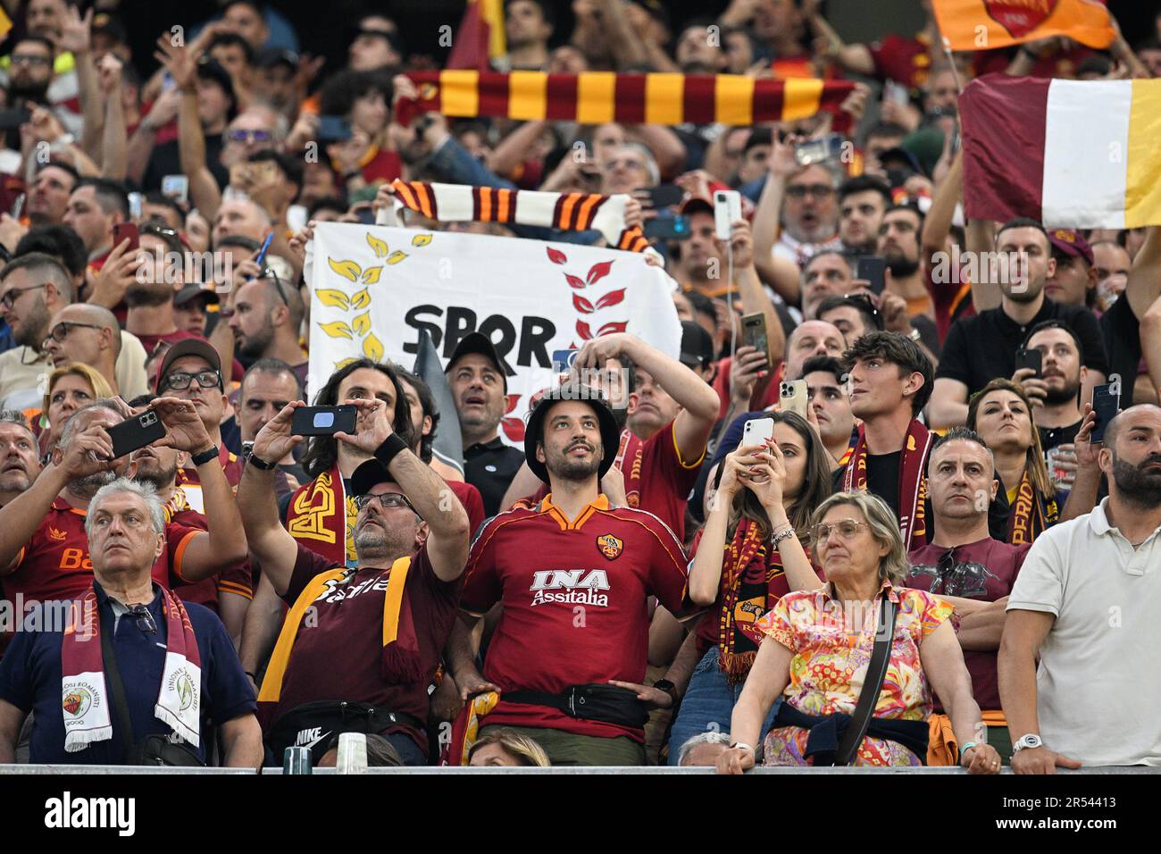 Usa vs europa hi-res stock photography and images - Alamy