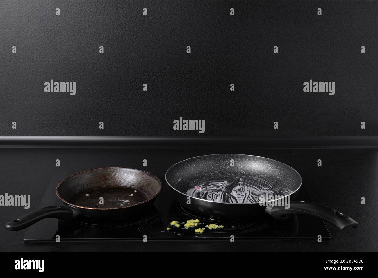 Dirty pans hi-res stock photography and images - Alamy