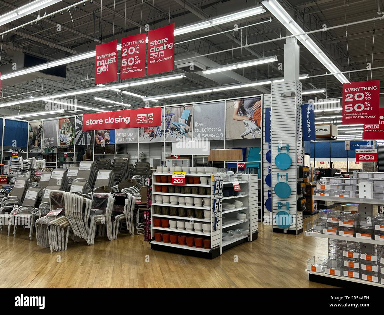 Bed and bath hi-res stock photography and images - Alamy