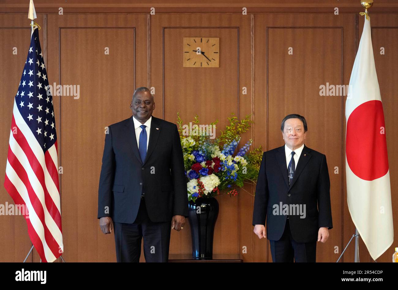 Tokyo, Japan. 1st June, 2023. US Secretary of Defense Lloyd Austin (L ...