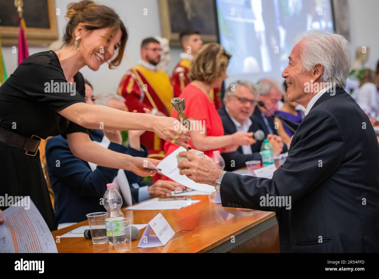 The director of photography Danilo Desideri (R) receives the Oscar ...