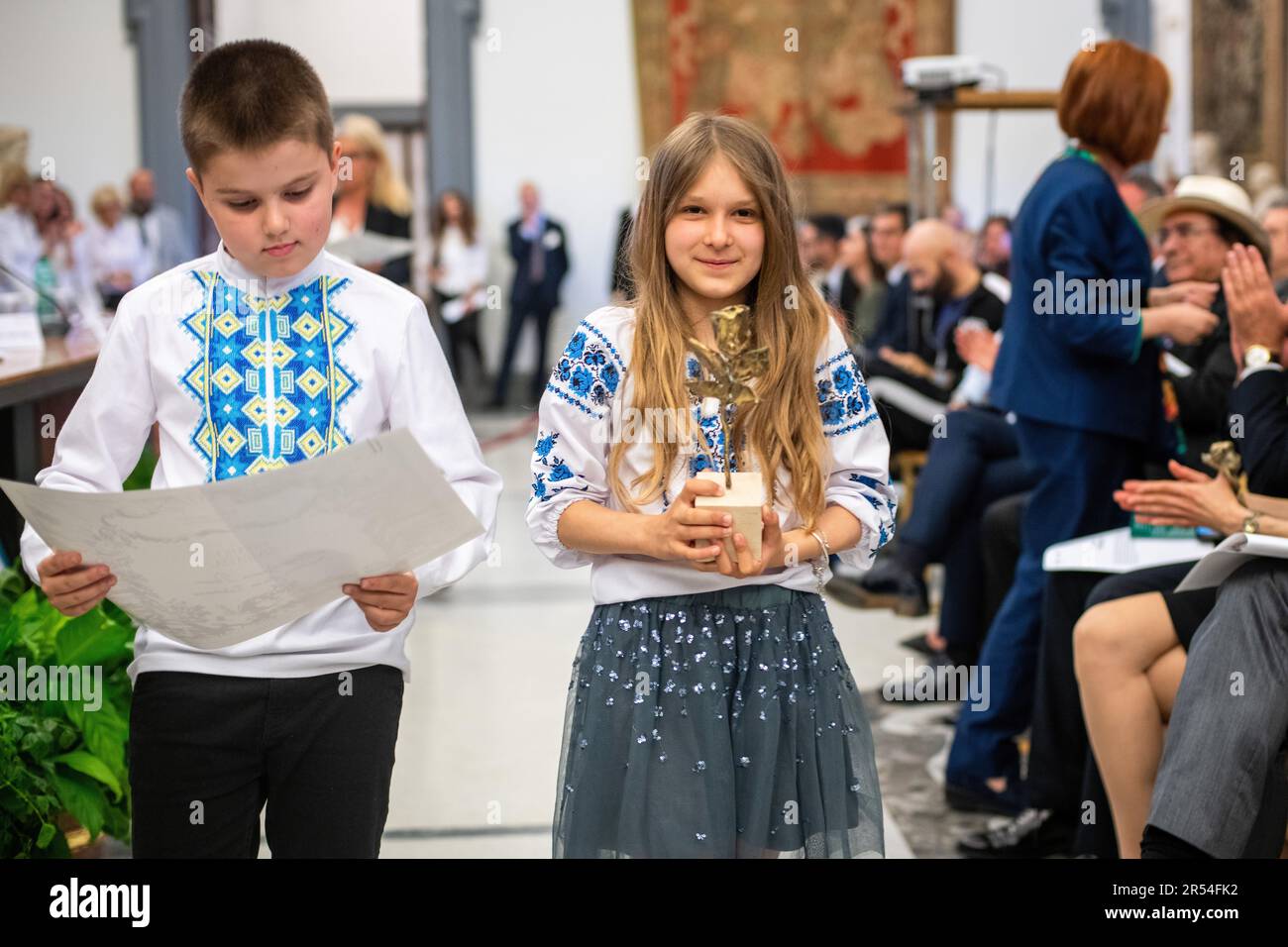 Two Ukrainian children to whom the Oscar Capitolino was dedicated, won ...