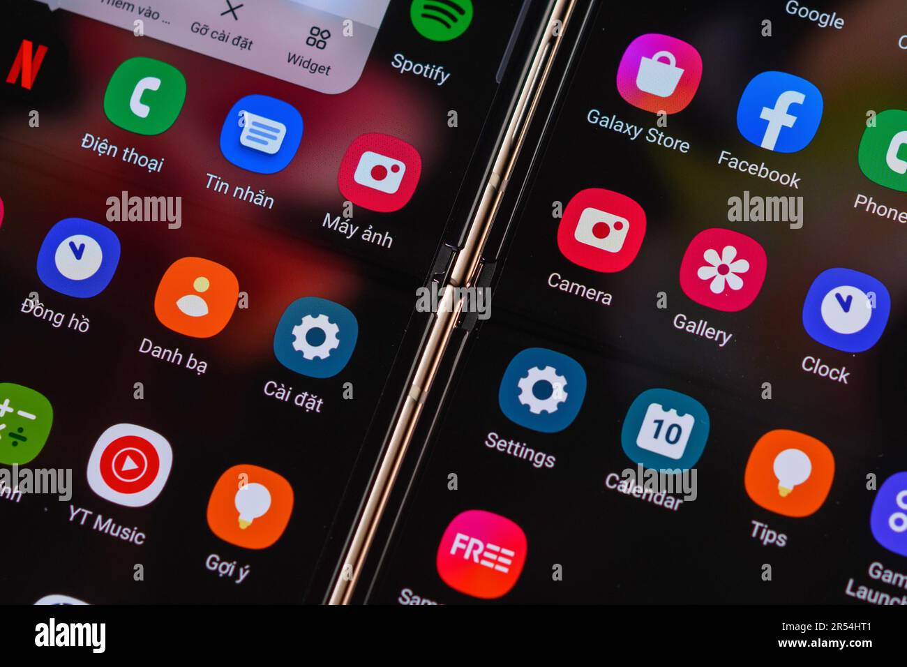 Samsung life logo hi-res stock photography and images - Alamy