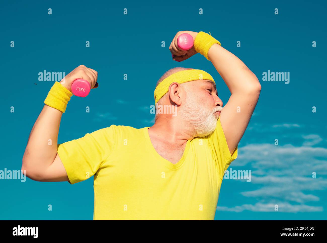 Muscular senior sport man. Healthcare cheerful lifestyle. Senior man in ...