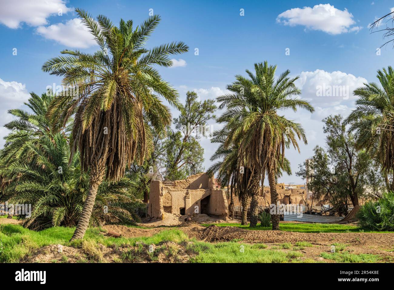 Old arabian farm home hi-res stock photography and images - Alamy