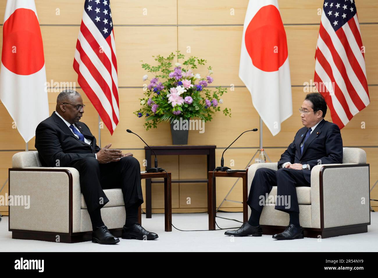 U.S. Defense Secretary Lloyd Austin, left, and Japanese Prime Minister ...