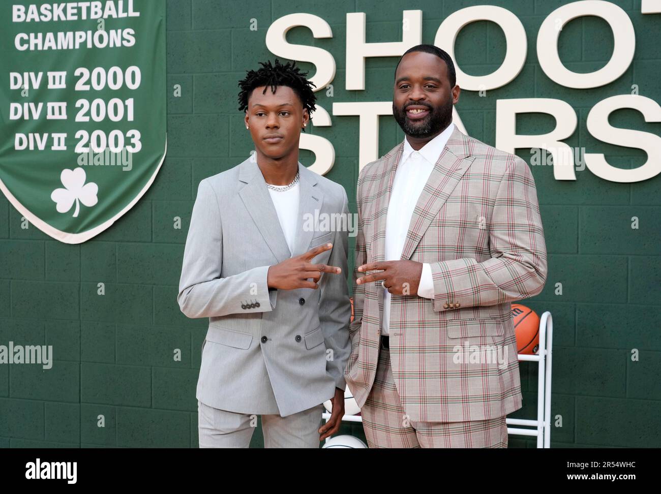 Avery S. Wills Jr., left, who portrays Willie McGee in "Shooting Stars ...